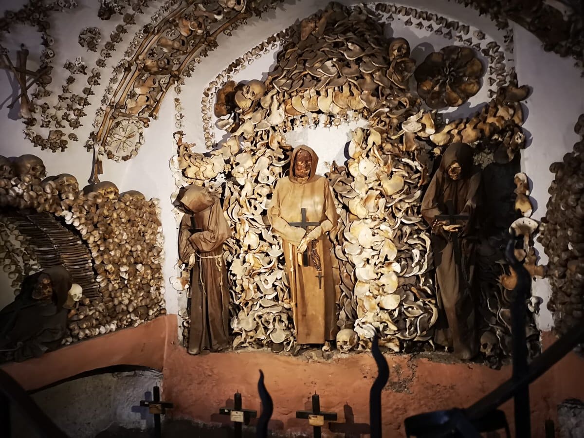 Night Tour in Rome: The Crypts and The Catacombs of Priscilla